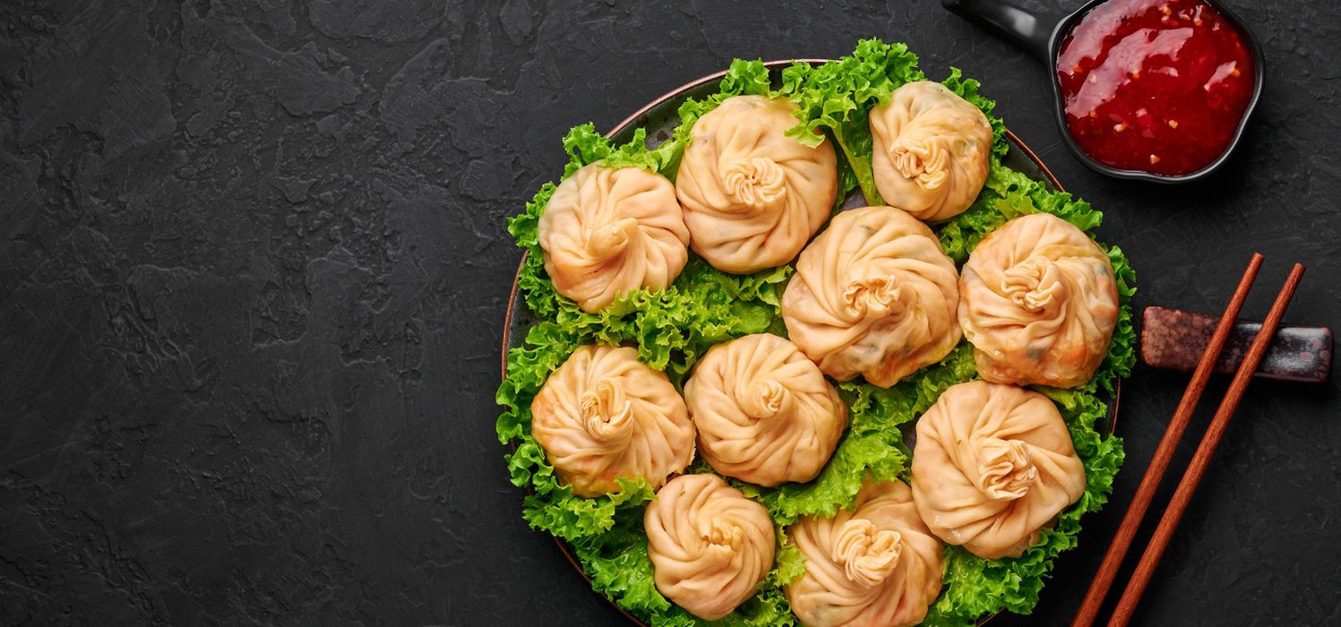 MOMOSNCHAAP - ABOUT|Who We Are...Momosnchaap is a place, where the art ...