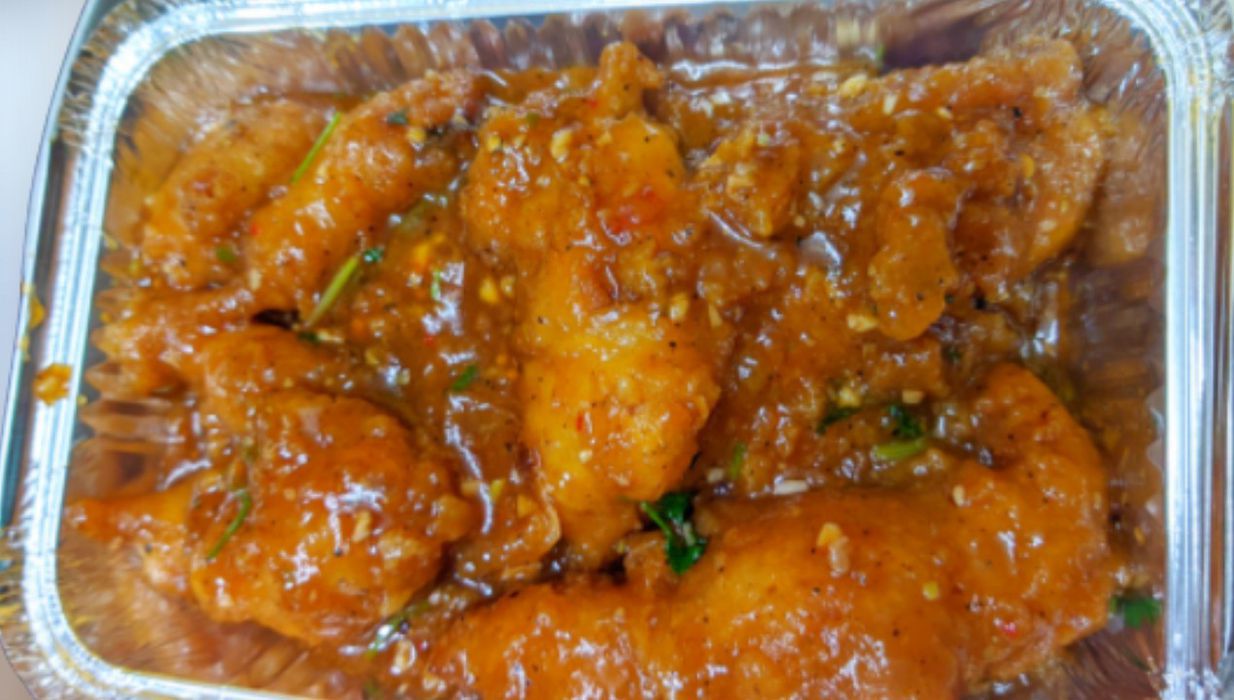 Momo Chicken Gravy (half)